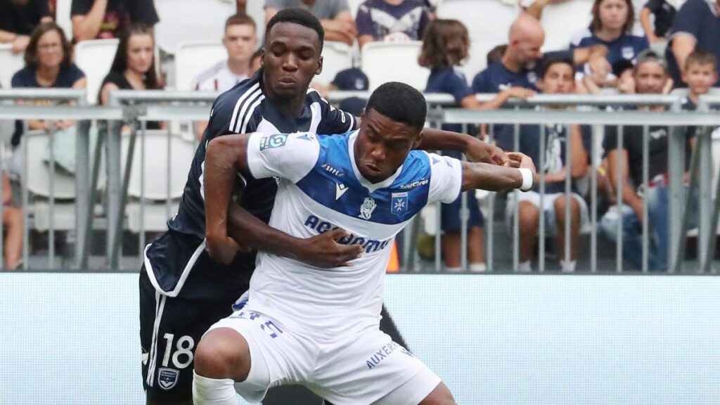 Bordeaux: two clubs are eyeing Emmanuel Biumla
