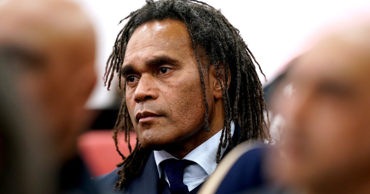 Christian Karembeu, it's official!